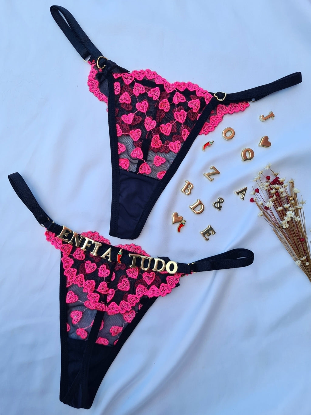 Calzón Personalizable Amaya Corazones Negro/ Rosa neón – Tropicana